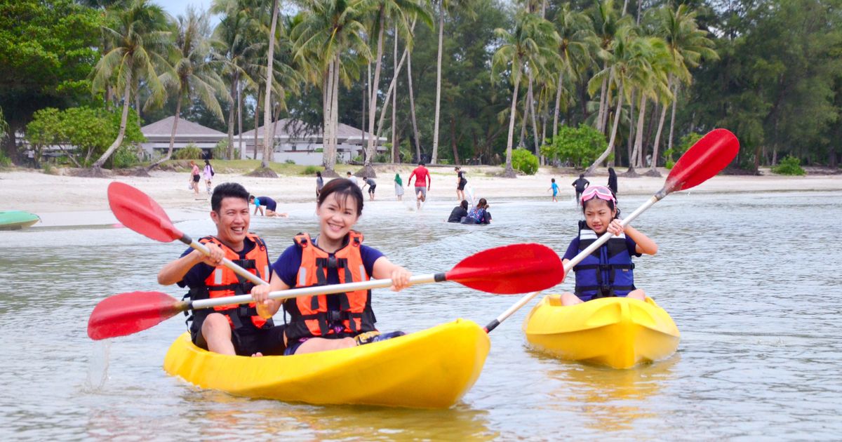 Lagoi Bay Activities