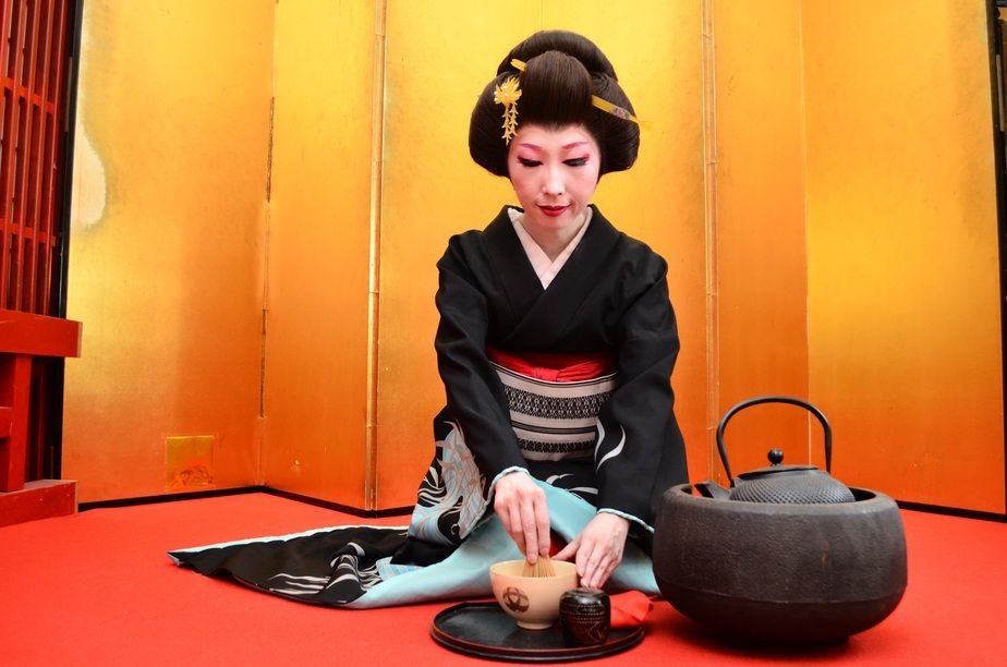 Tokyo Matcha Experience with Oiran and Geisha