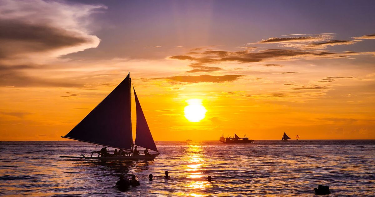 Boracay Paraw Afternoon Sail | Philippines